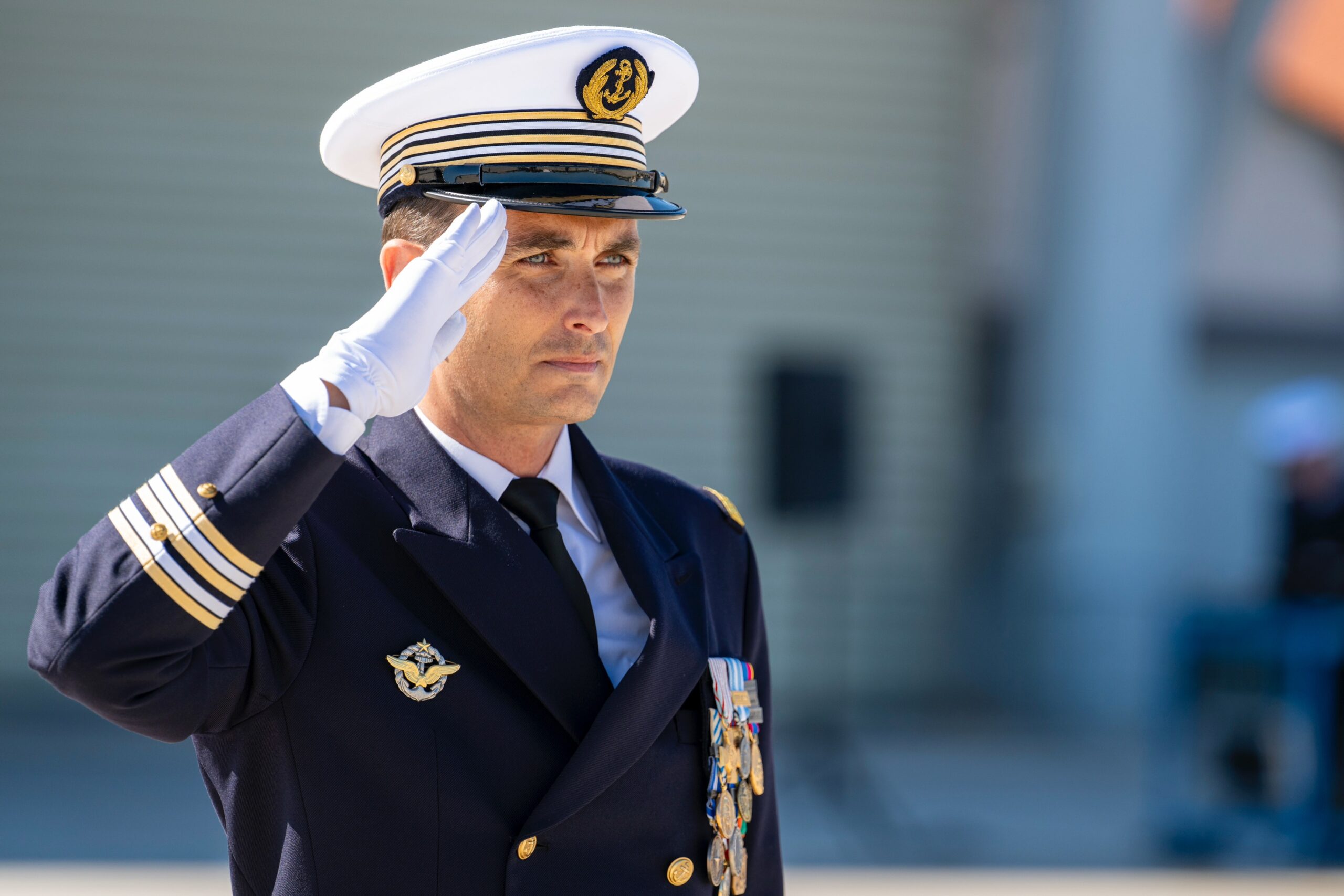 Rencontre avec le capitaine de frégate Arnaud Ferrandi, Commandant de ...